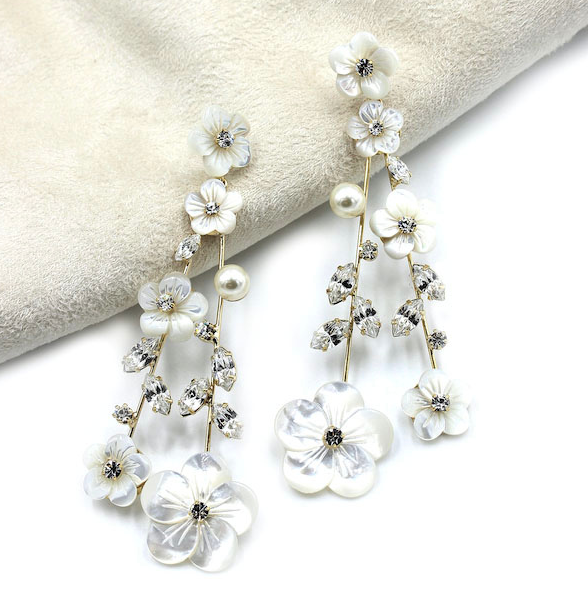 Ti Adoro Jewelry | Honest in Ivory